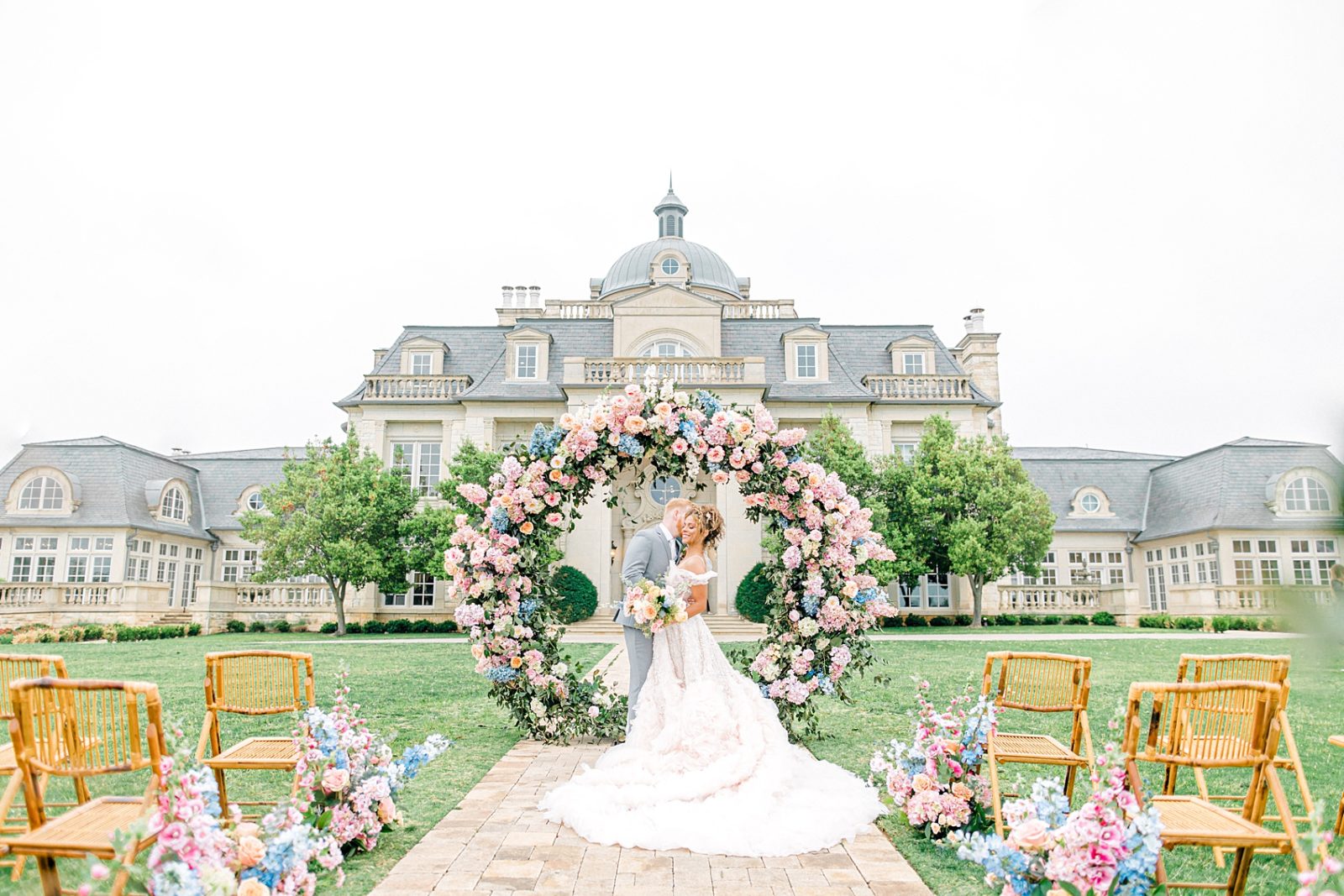 A Spring Bridgerton Themed Wedding Editorial | The Olana
